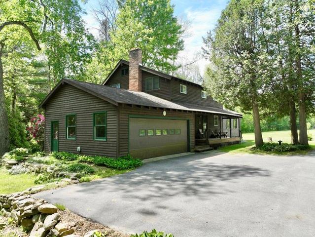 35 Stone Bridge Way, Plattsburgh, NY 12901