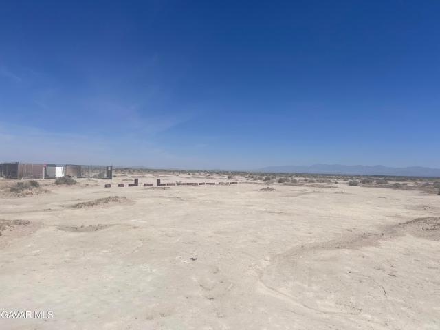 35 Stw Ave W, Rosamond, CA 93560 | MLS #26000