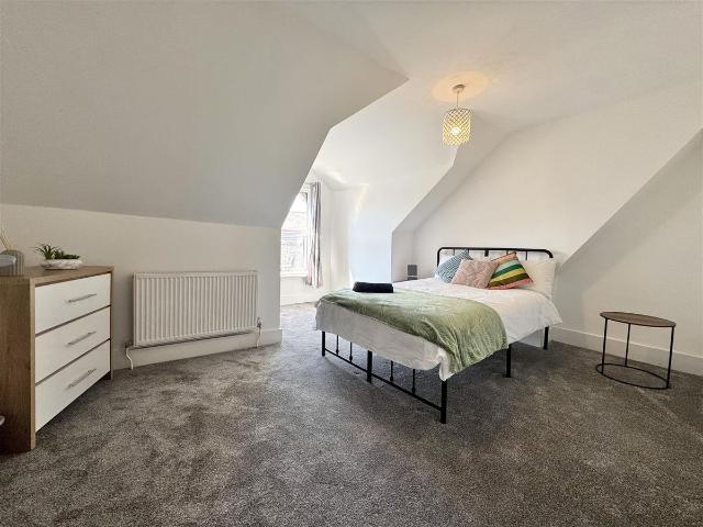 35A Railway Street, Chatham ME4, Room to rent, £850 pcm | PrimeLocation