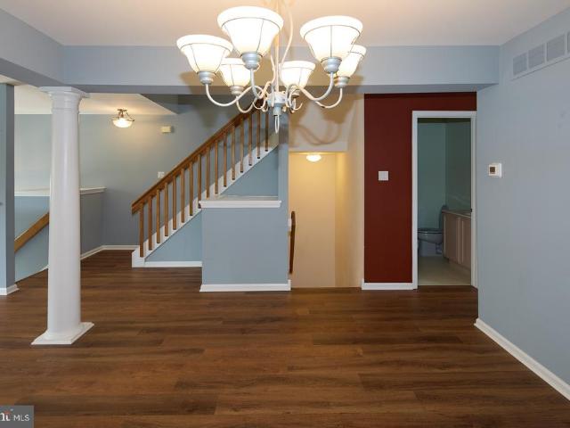 3604 Carriage Court N