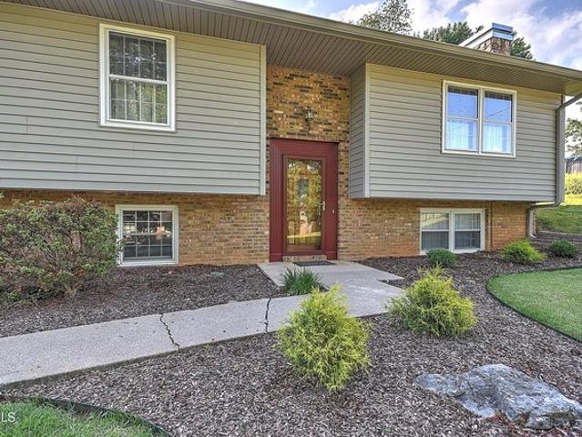 3604 Deland Dr, Kingsport, TN 37664