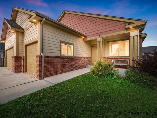 3604 Saratoga St, Cheyenne, WY 82001