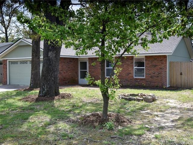 3604 W Beechwood Dr, Rogers, AR 72756