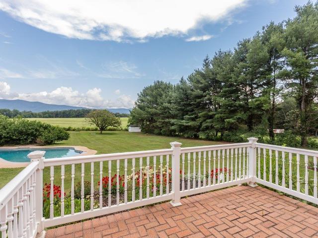 3604 waverly heights