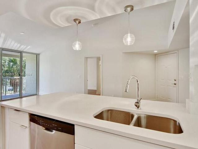 3605 NE 207th St #2108, Aventura, FL 33180