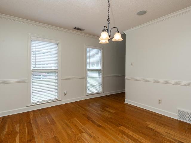 3605 neyland cv