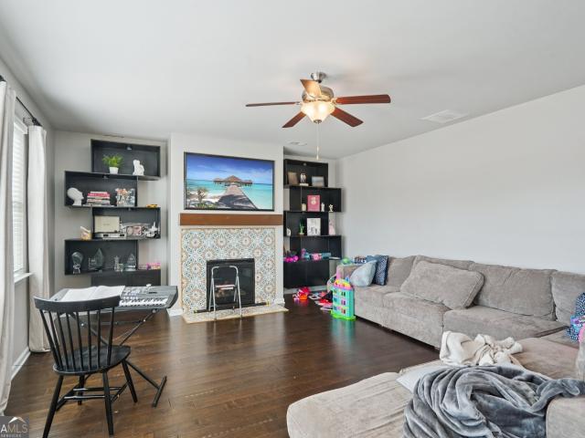3605 Broadwick Lane