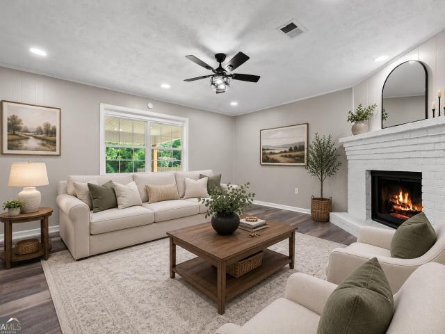 3605 Cameron Drive