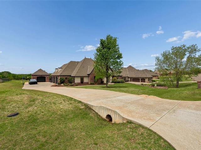 3605 Churchill Road