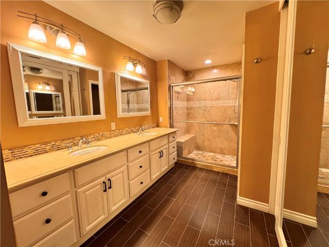 3605 Falconridge