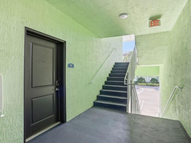3605 High Ridge Rd, Unit 204, Boynton Beach, FL 33426 | MLS #B26000