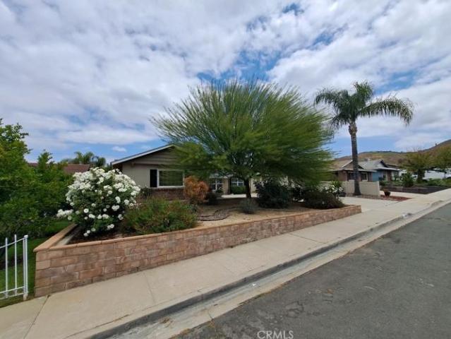 3605 Hillview Dr, Riverside, CA 92503