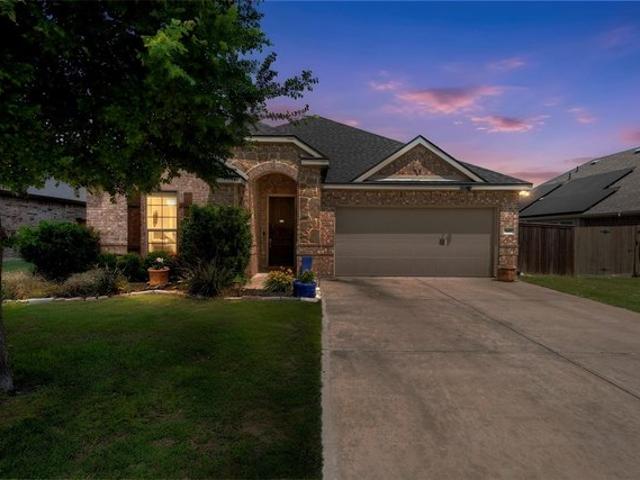 3605 Worthington Dr, Midlothian, TX 76065
