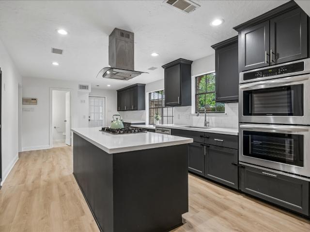3606 Mulberry Hills Drive
