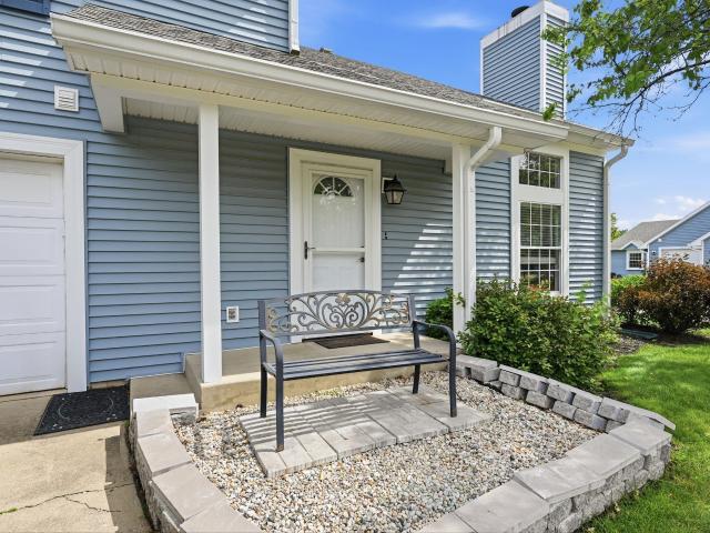 3606 N Lakeside Drive