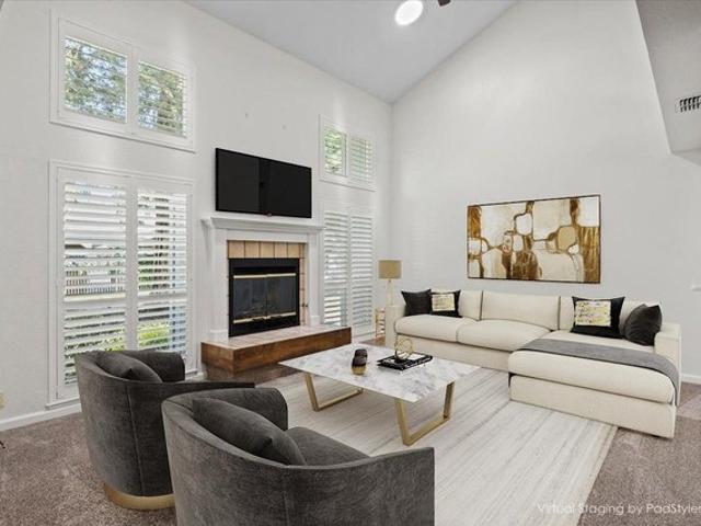 3606 Gold Creek Ln, Sacramento, CA 95827