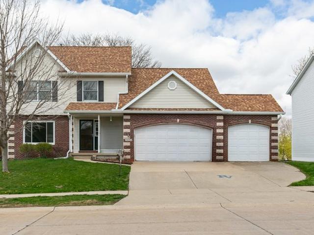 3606 Raleigh Ave, Bettendorf, IA 52722