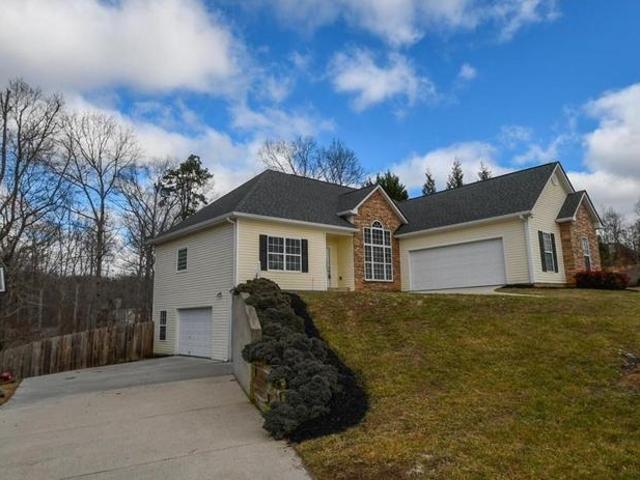 3606 Story Teller Cir, Gainesville, GA 30506