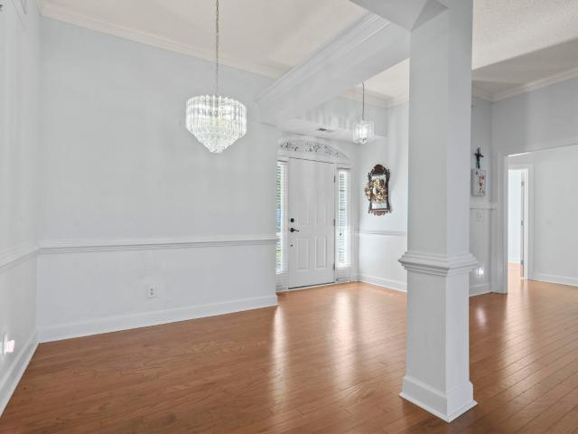 3607 Brampton Dr