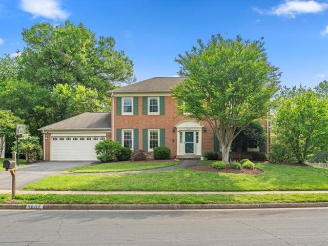 3607 Canoe Birch Ct, Fairfax, VA 22033