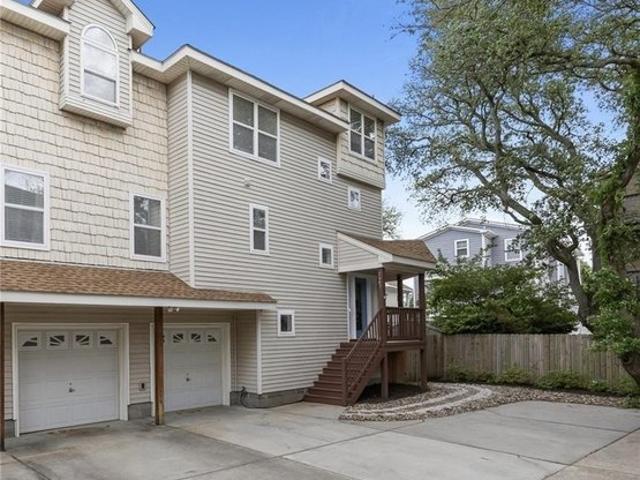 3607 Dupont Cir, Virginia Beach, VA 23455