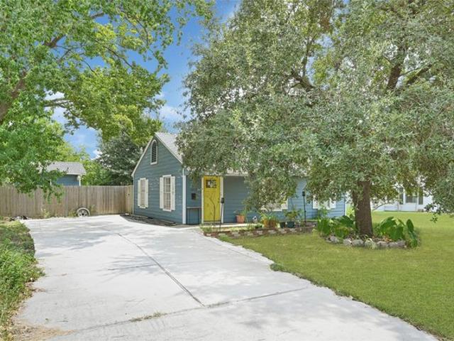 3607 DE Leon St, Houston, TX 77087