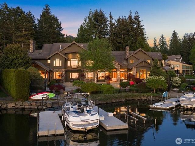 3607 E Lake Sammamish Shore Ln NE, Sammamish, WA 98074