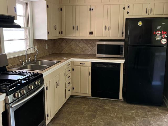 3607 Peachtree Drive