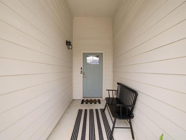 3608 Overlord Ln