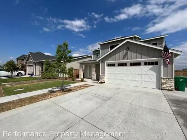 3608 Oak Lake Ln