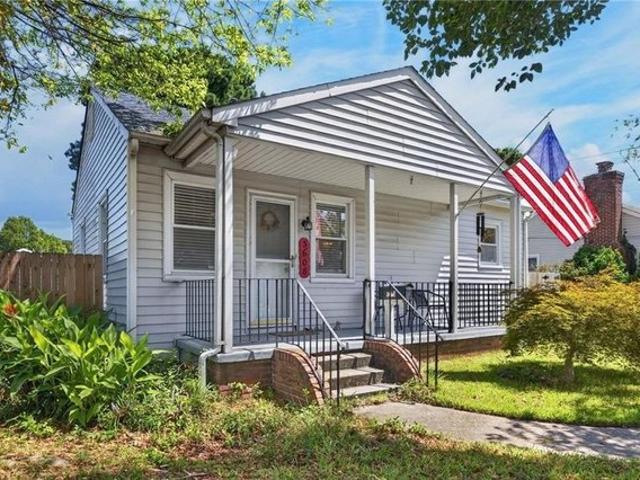 3608 Essex Cir, Norfolk, VA 23513