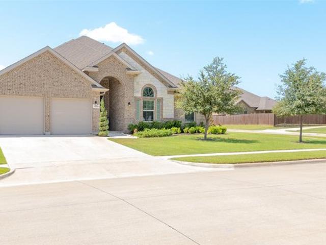 3608 Rolling Meadows Dr, Grand Prairie, TX 76065