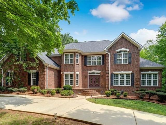 3608 Summit Lakes Dr, Browns Summit, NC 27214