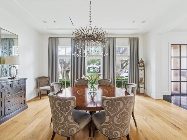 3609 Meadow Lake Lane