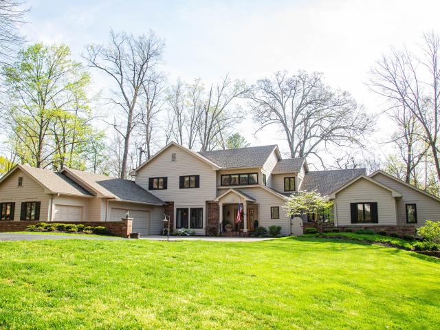 3609 N Devon Drive