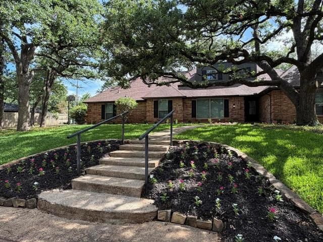 3609 Country Club Road
