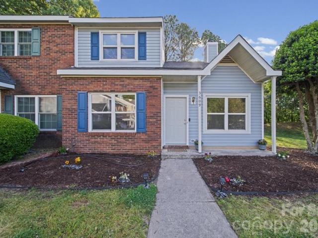 3609 Huyton Ct, Charlotte, NC 28215