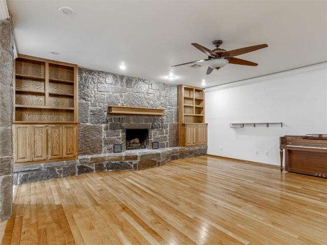 3609 Hampton Court