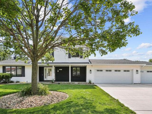 3609 Kingswood Pl, Waterloo, IA 50701
