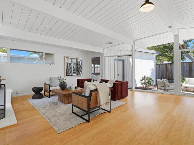 3609 South Court