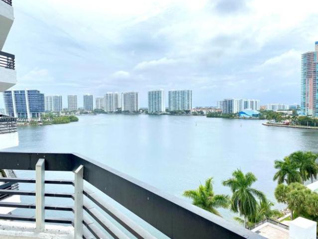 3600 Mystic Pointe Dr #1002, Aventura, FL 33180