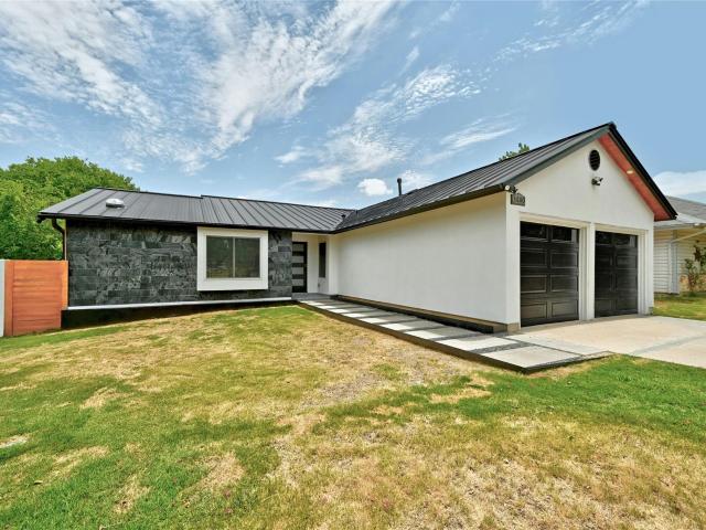 3600 Alexandria Dr
