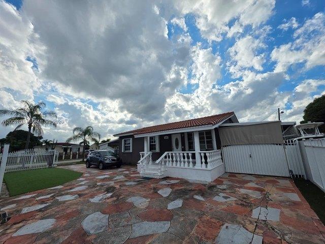 3600 E 5th Ave, Hialeah, FL 33013