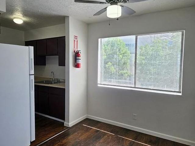 3600 Lafayette Dr. 2 Bedroom Apartment for Rent at 3600 Lafayette Dr Ne, Albuquerque, NM 87107 Alta Monte