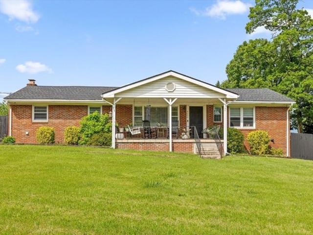 3600 Lake Vista Dr, Chattanooga, TN 37416