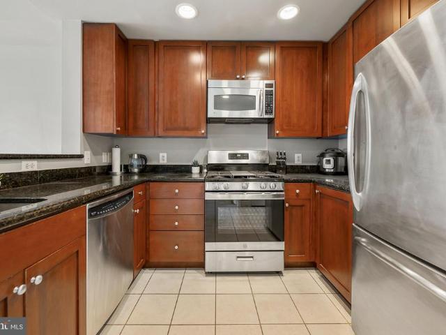 3600 S Glebe Road # 215W