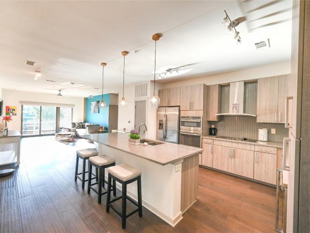 3600 S Lamar Blvd # 200