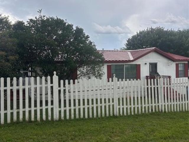 3601 Mockingbird Cir, Cleburne, TX 76031