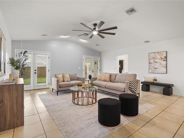3601 Neptune Dr, Orlando, FL 32804