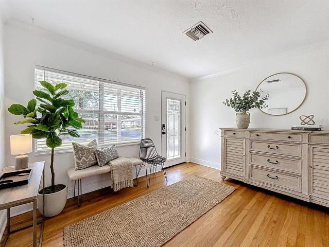3601 Neptune Dr, Orlando, FL 32804 | MLS #O6392